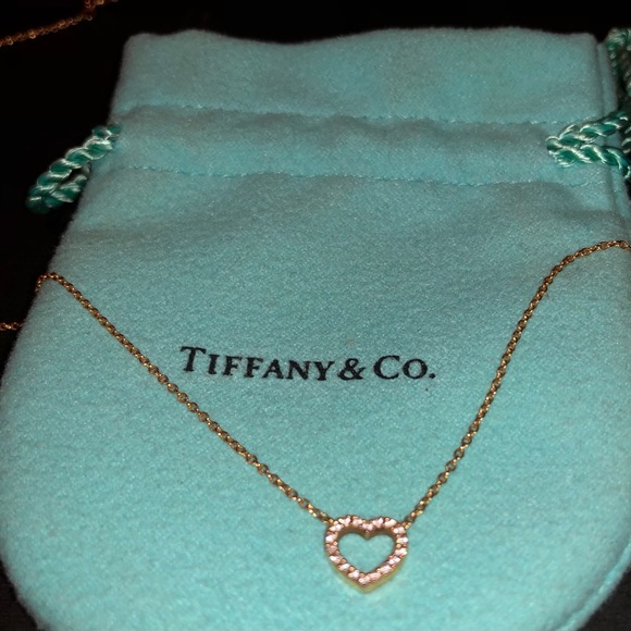 Tiffany & Co. | Jewelry | Tiffany Co Diamond Metro Heart 8k 75 Rose ...